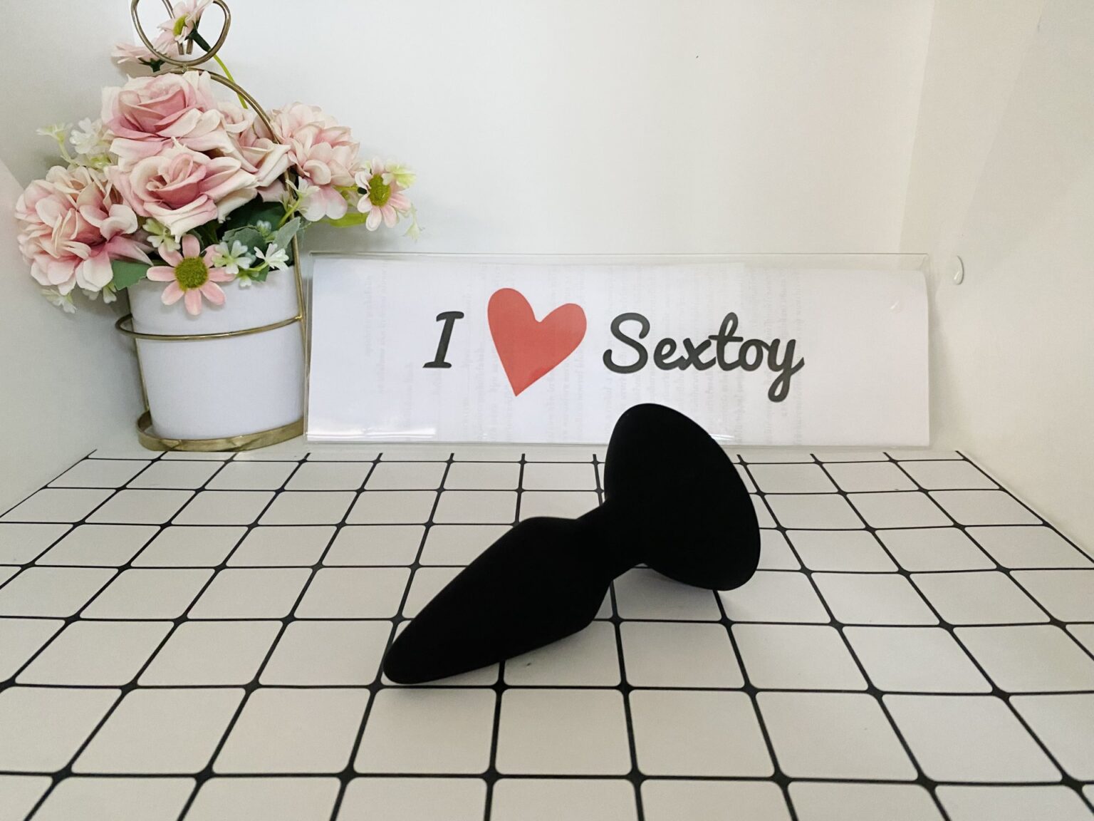 แท่งสั่นได้ สั่งงานมือถือ ยี่ห้อ Magic Motion - I Love Sextoy